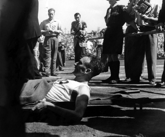 Marathoner Jim Peters' brush with death at the 1954 Empire Games ...