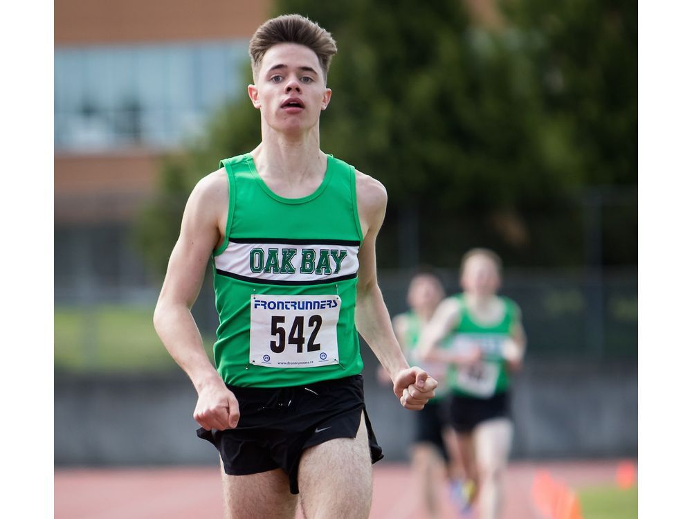 Oak Bay runner Dozzi dialed in to take shot at school track record ...