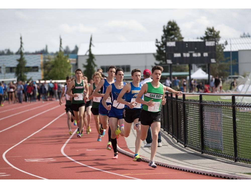 UBC-bound Dannatt, Dozzi crush 3,000-metres high school track record ...