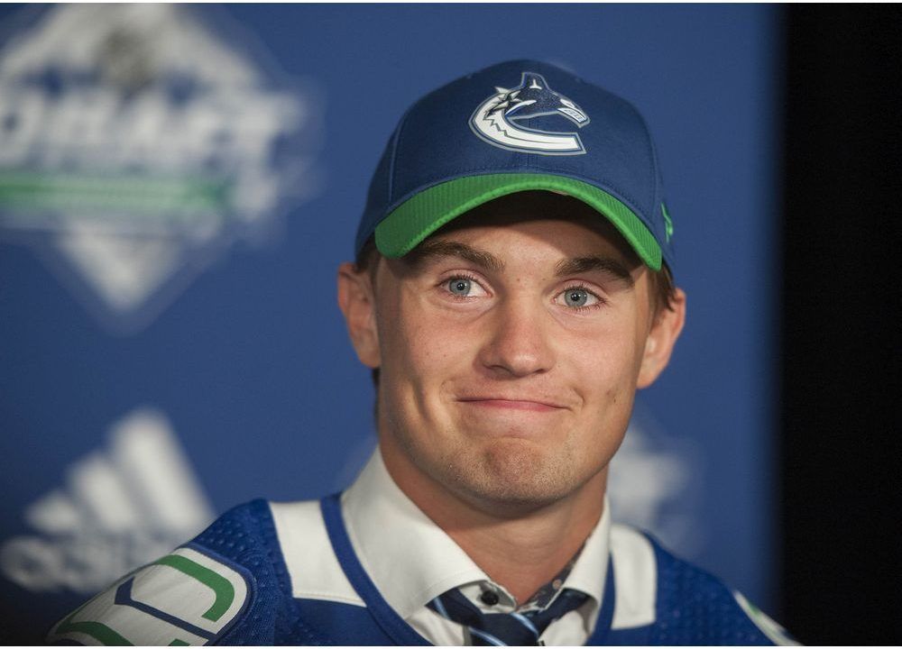 Canucks prospect Nils Hoglander scores spectacluar goal | The Province