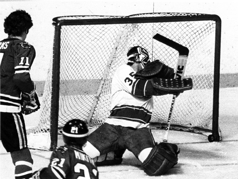 Ridley lost an ear playing net, but all fans remember is his cool mask ...