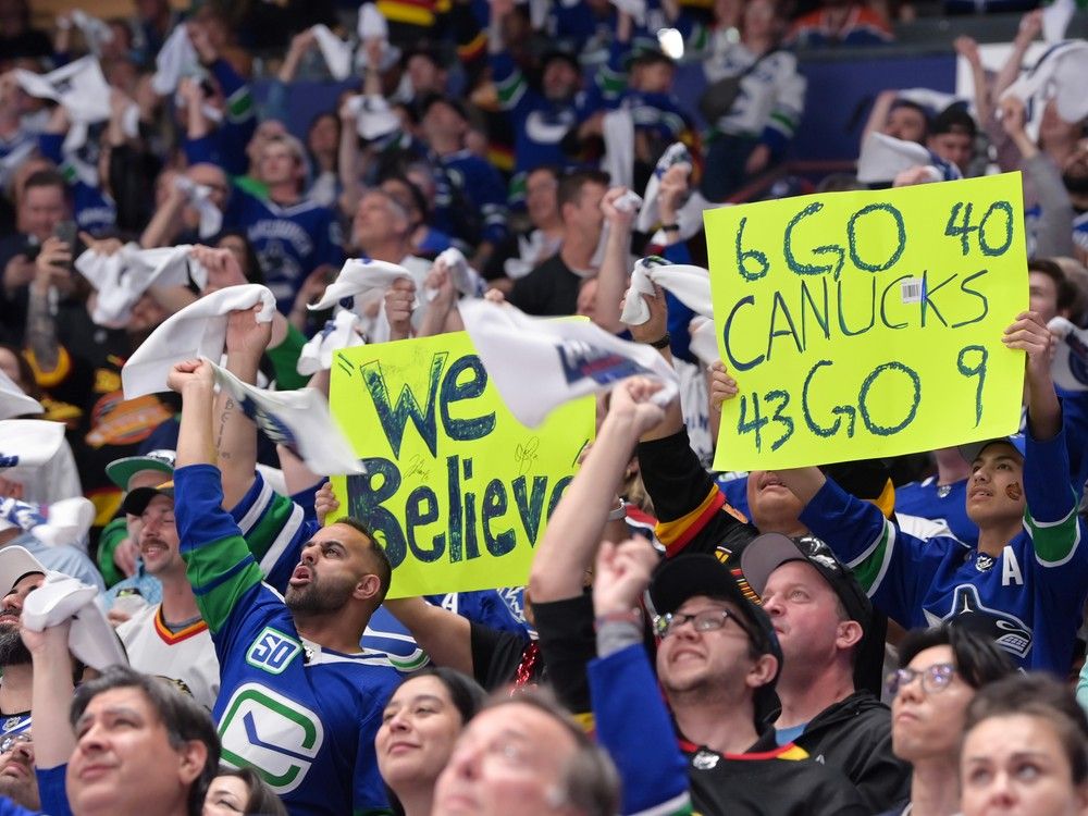 Canucks fans boo U.S. anthem before game vs. Red Wings | The Province