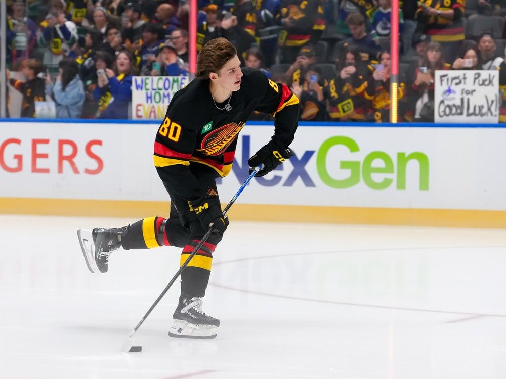 Canucks vs Flames Live: What the hockey world is saying about the team ...