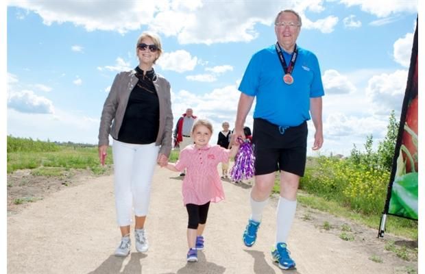 Mayor completes 58-kilometre trek | The Star Phoenix