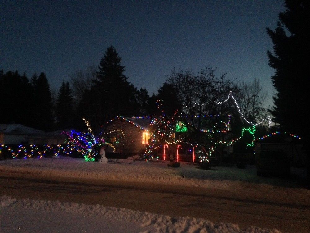 Take a self-guided twinkle tour of Saskatoon's best Christmas lights ...