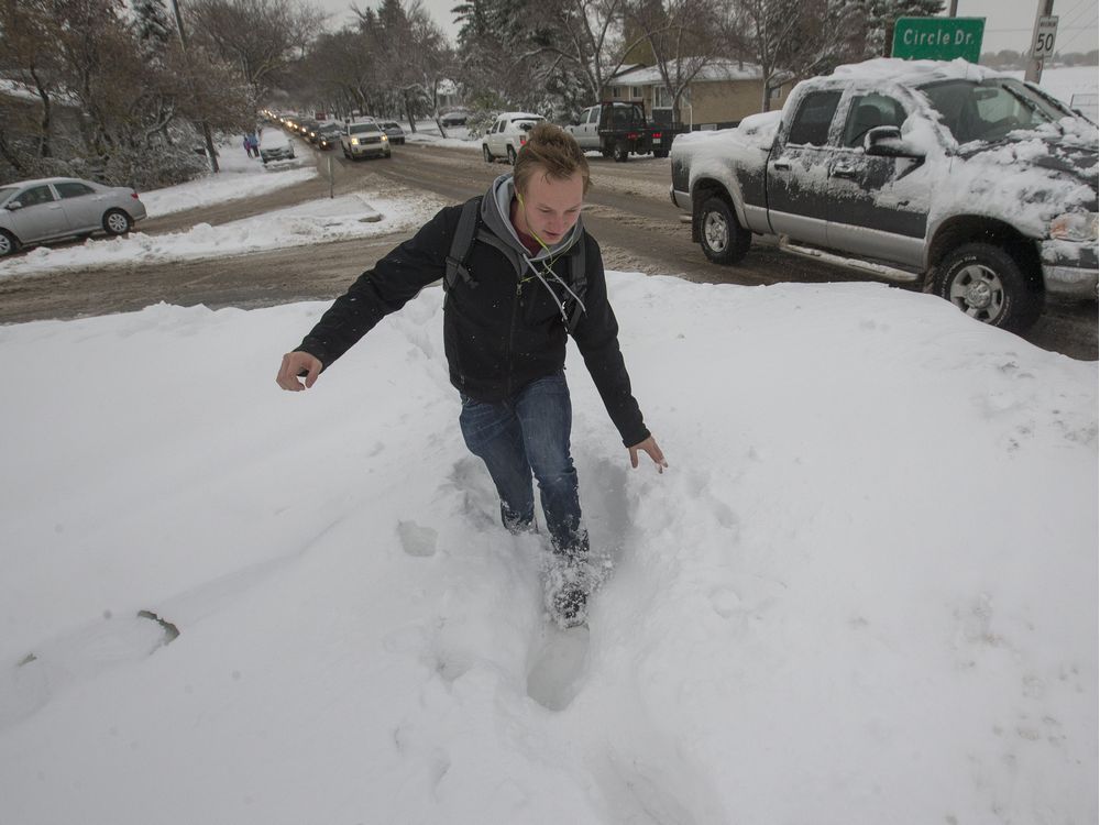 Early storm sets snowfall and temperature records in Saskatoon | The ...
