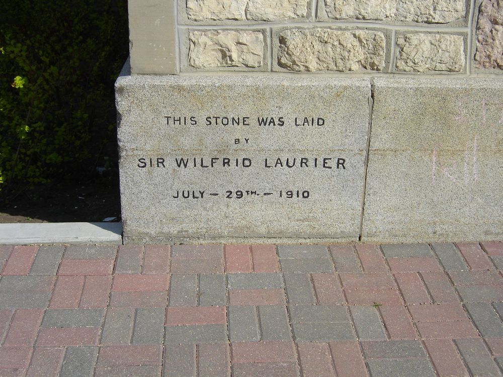 StarPhoenix Shedding fresh light on a legendary moment | The Star Phoenix