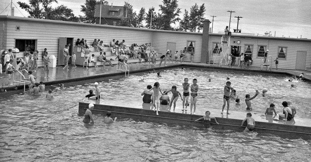 StarPhoenix Photos: Outdoor swimming in the past | The Star Phoenix