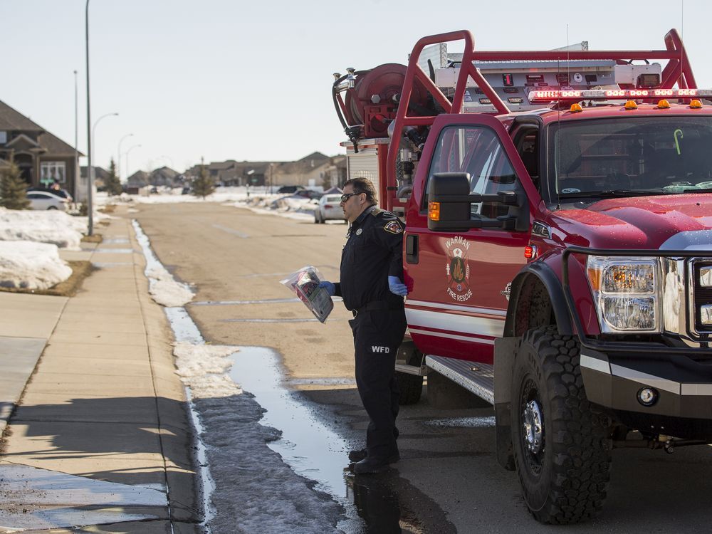 Warman Fire Rescue delivers birthday gifts to children in isolation ...