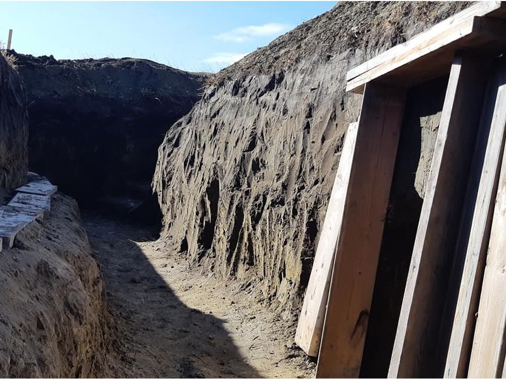 Trench project helps students get hands-on experience with history ...