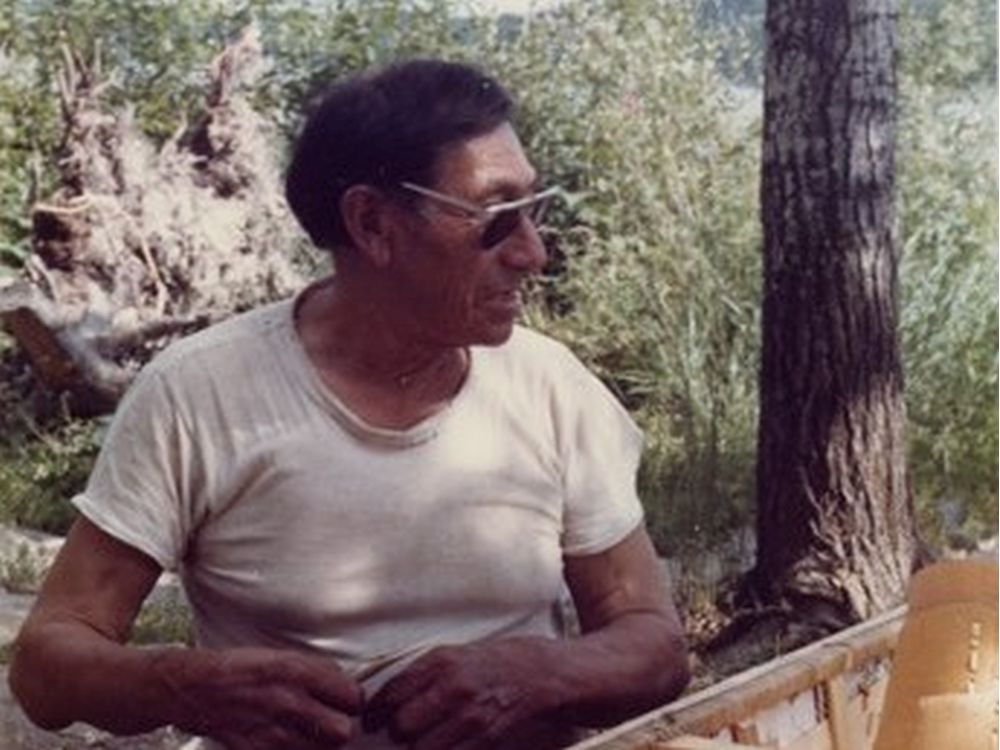 A handmade birch bark canoe returns to a North Sask. family | The Star ...