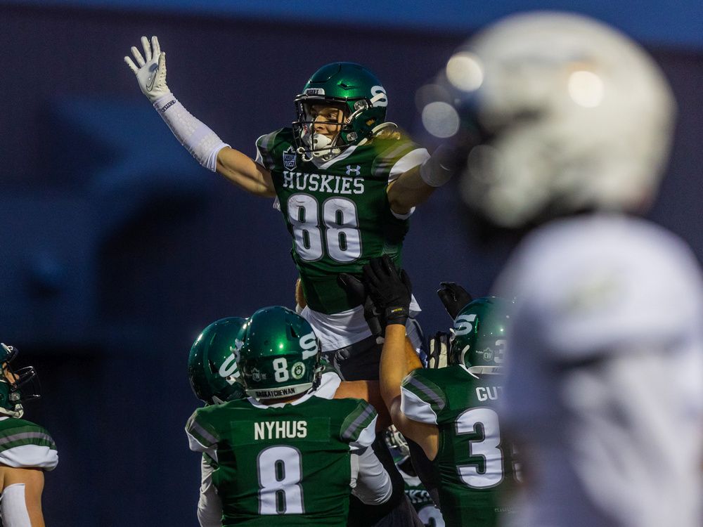 Huskies football squad off to a fast start, after last season's strong ...