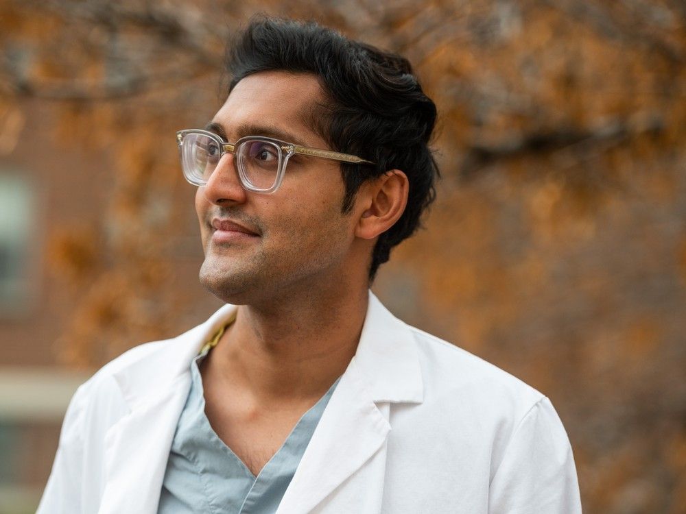 'The gold standard': A surgical robot and a cancer patient | The Star ...