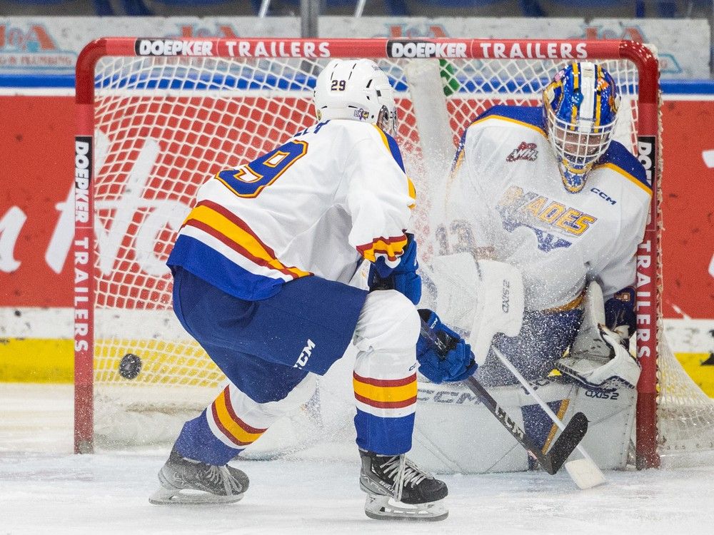 Bussin' with the boys: Saskatoon Blades head out for lengthy B.C road trip | The Star Phoenix