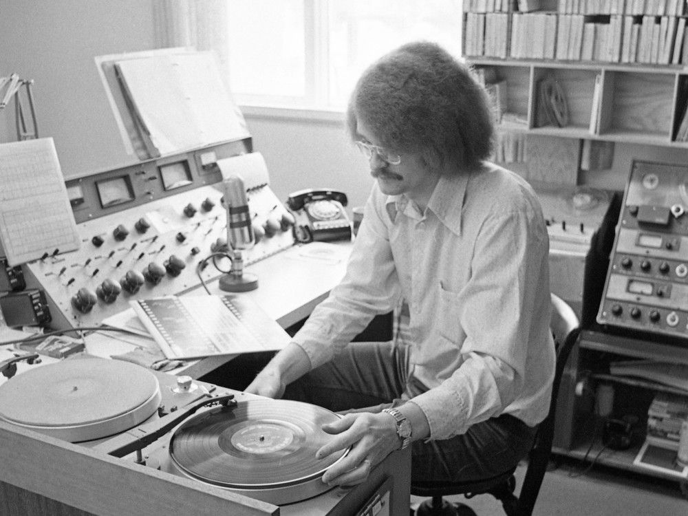 Throwback Thursday: CFMC Radio control booth | The Star Phoenix