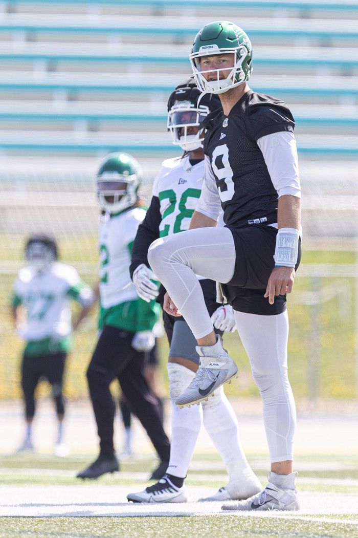 Photos: Fans flock to see Sask. Roughriders on Green and White Day ...