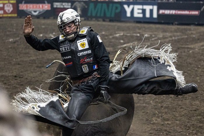 In photos: PBR Daylon Swearingen takes Round 1 of Saskatoon Classic ...