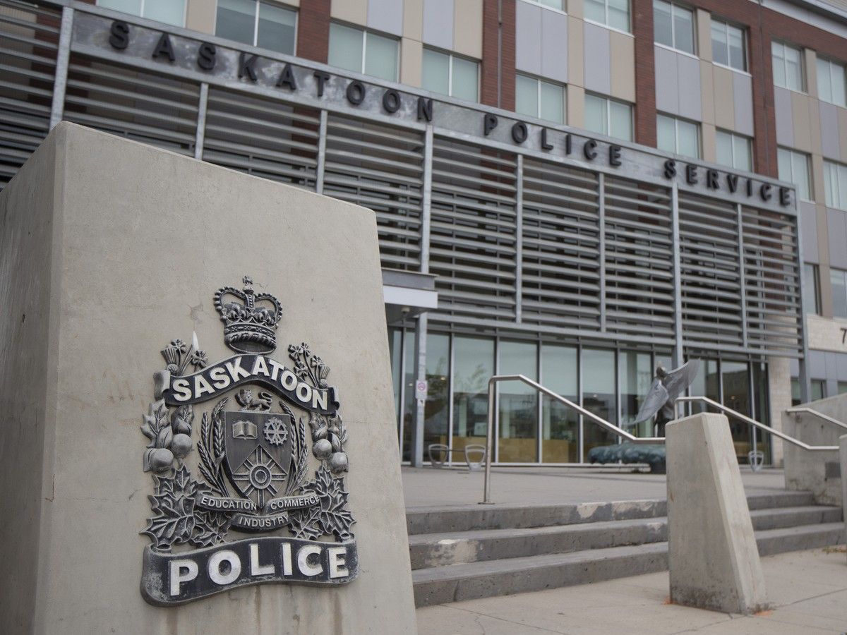 U of S suspends employee accused of taking 'inappropriate' pictures ...