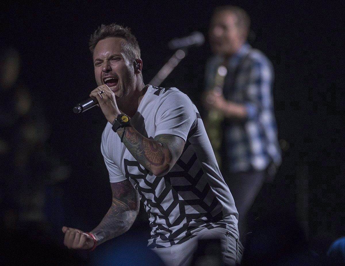 Canadian country singer Dallas Smith rips bad fan behaviour after B.C ...