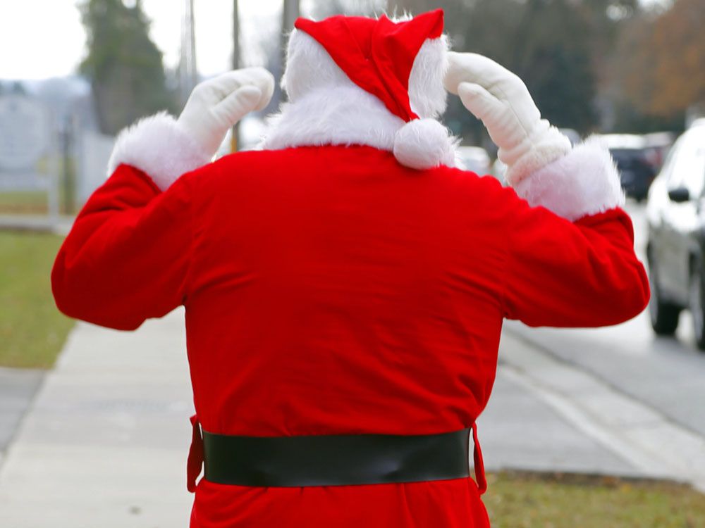 'Secret Santa' pays off dozens of strangers’ bills at toy store ...