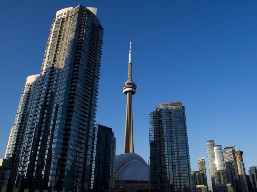 Record 43 million visited Toronto in 2017, spent $8.8B | Toronto Sun