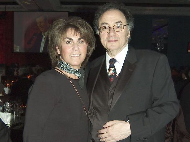 WARMINGTON: More questions about deaths of Barry and Honey Sherman ...