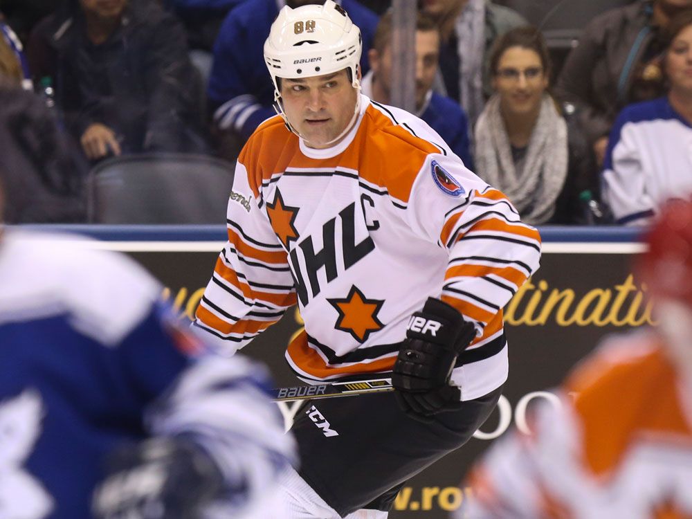 Flyers to retire Eric Lindros' No. 88 | Toronto Sun
