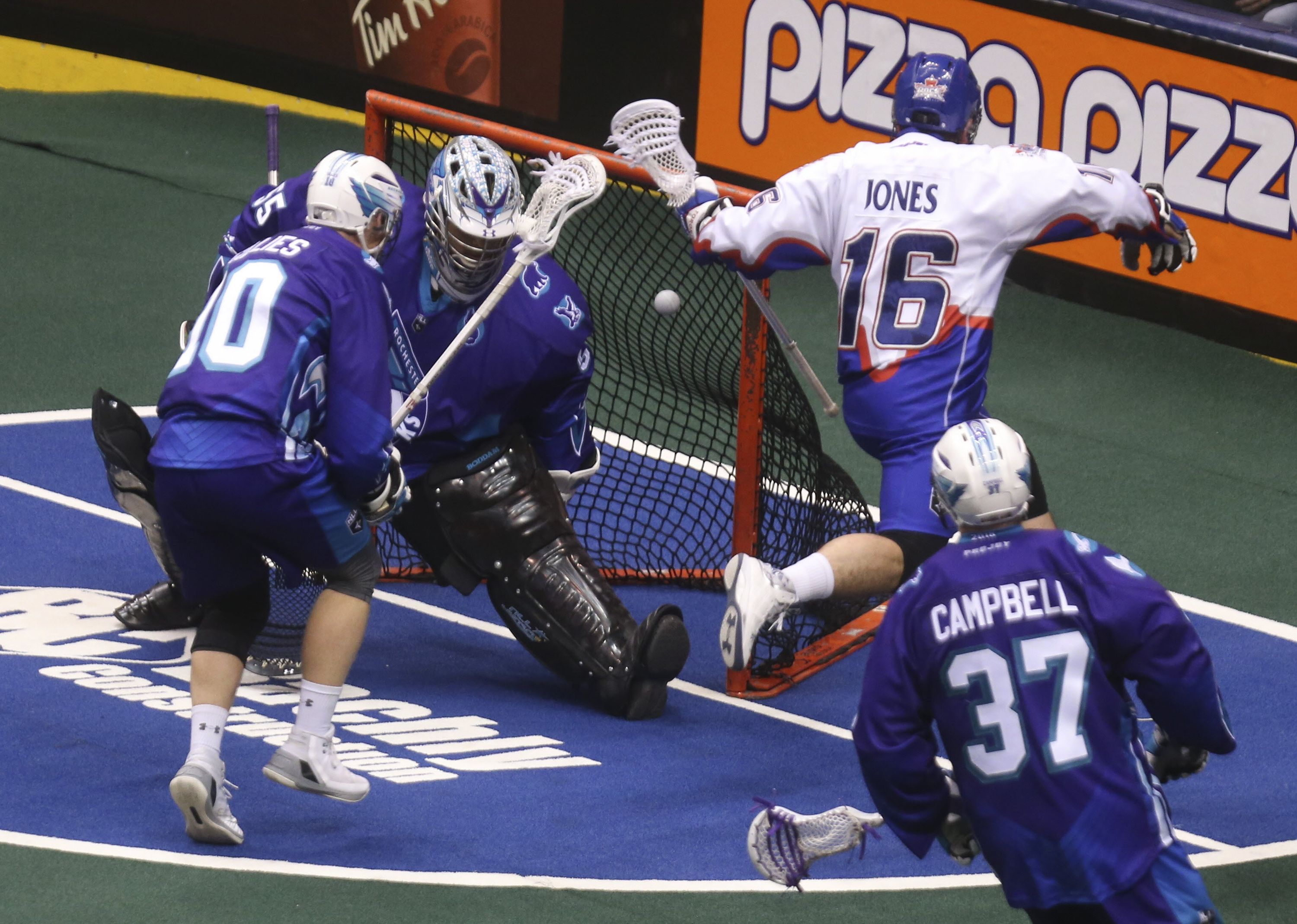 Rock hammers Knightkawks | Toronto Sun