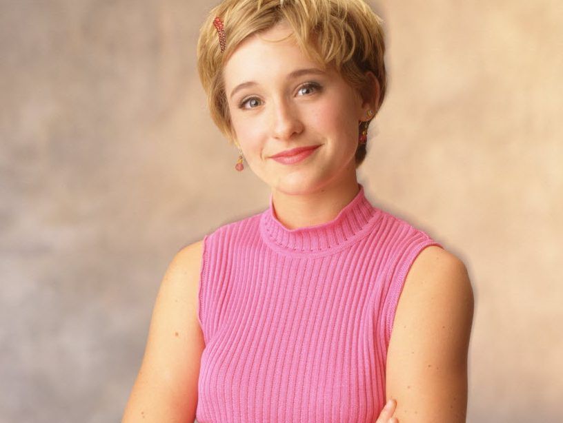 How Allison Mack went from Smallville to accused sex cult recruiter ...