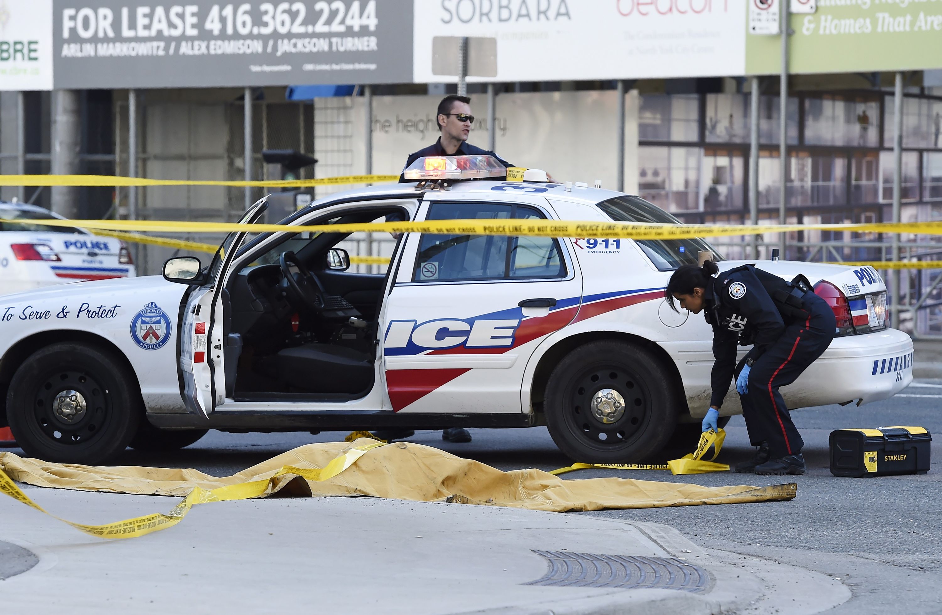 10 dead, 15 wounded when van hits pedestrians near Yonge and Finch ...