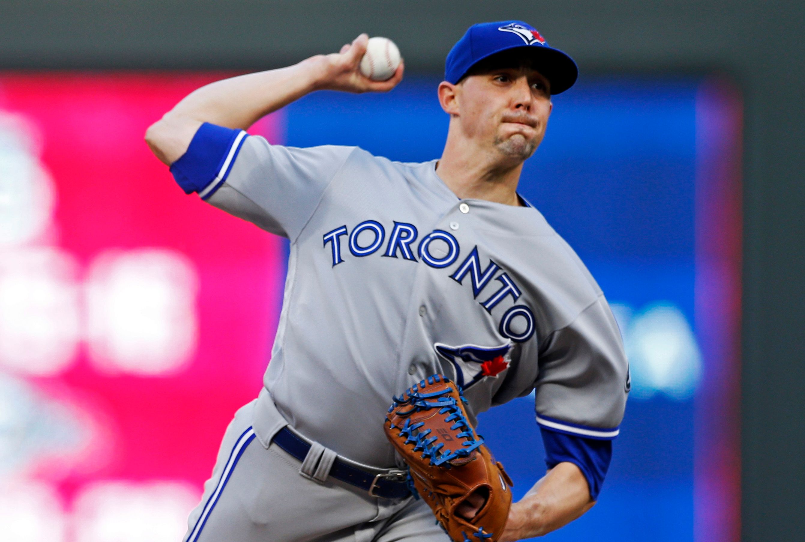 Sanchez battles as Blue Jays edge Twins on the road | Toronto Sun