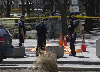 10 dead, 15 wounded when van hits pedestrians near Yonge and Finch ...