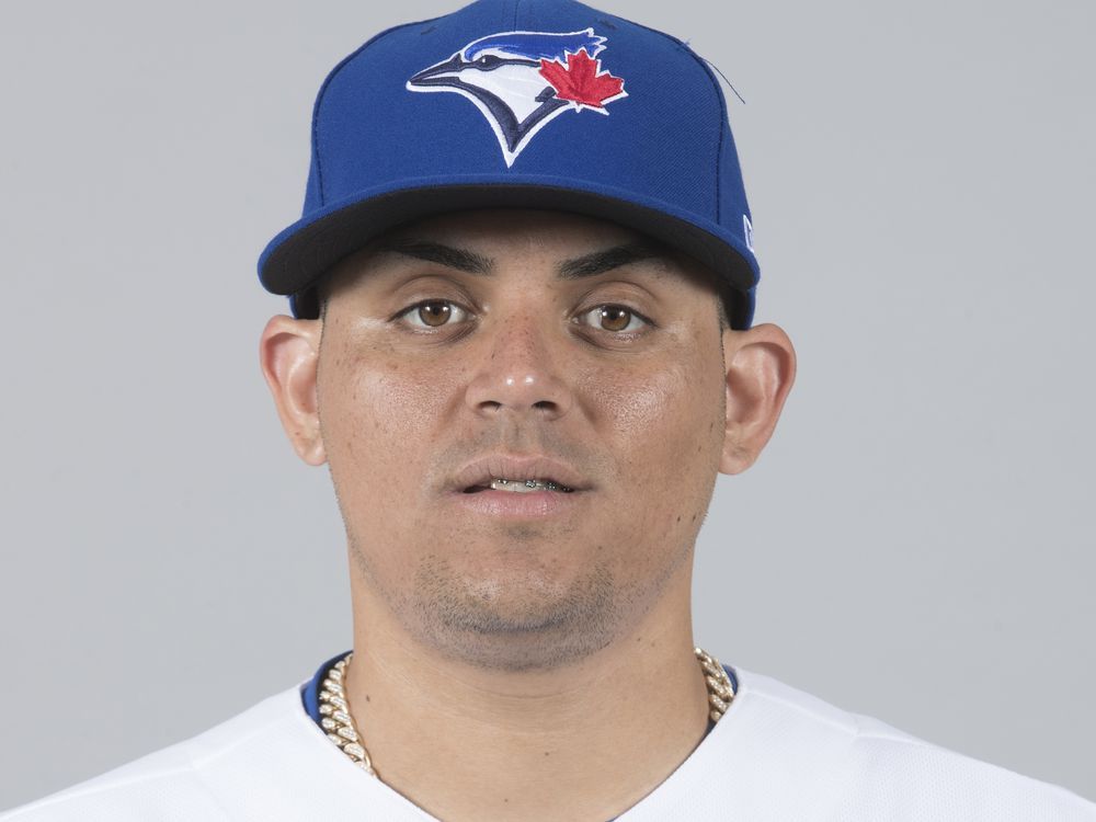 Blue Jays closer Roberto Osuna's administrative leave extended again ...