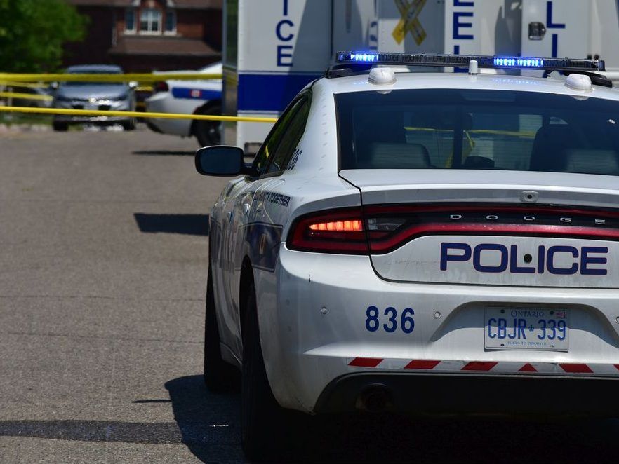 Four hurt in Brampton knife fight | Toronto Sun