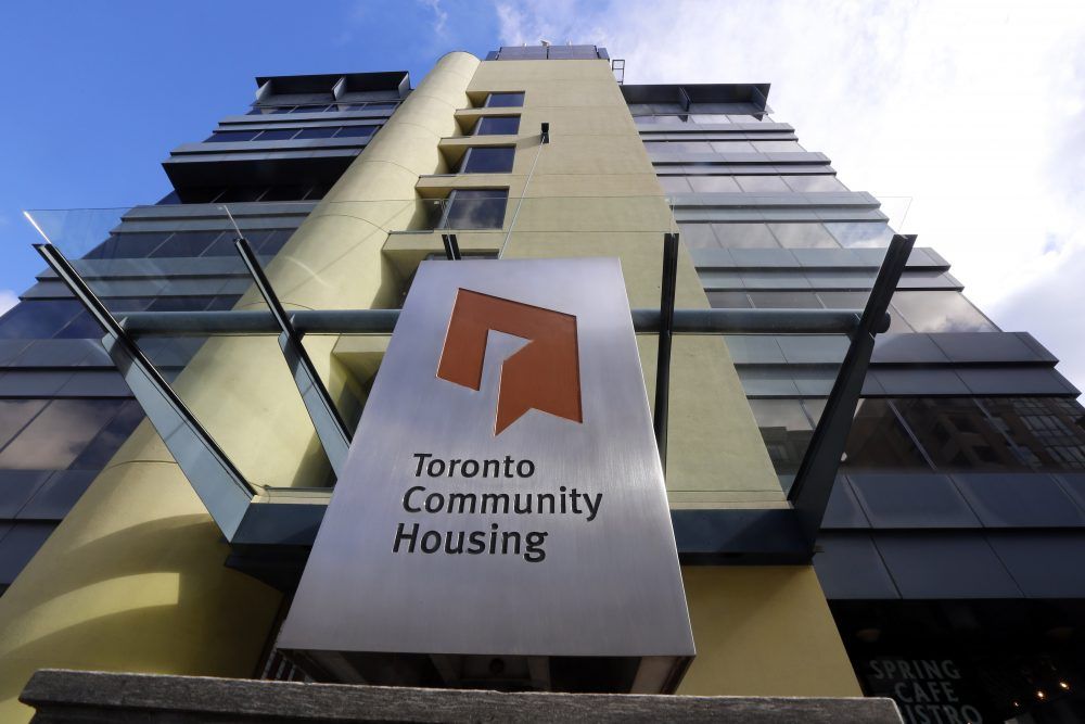 Toronto Community Housing getting more special constables | Toronto Sun