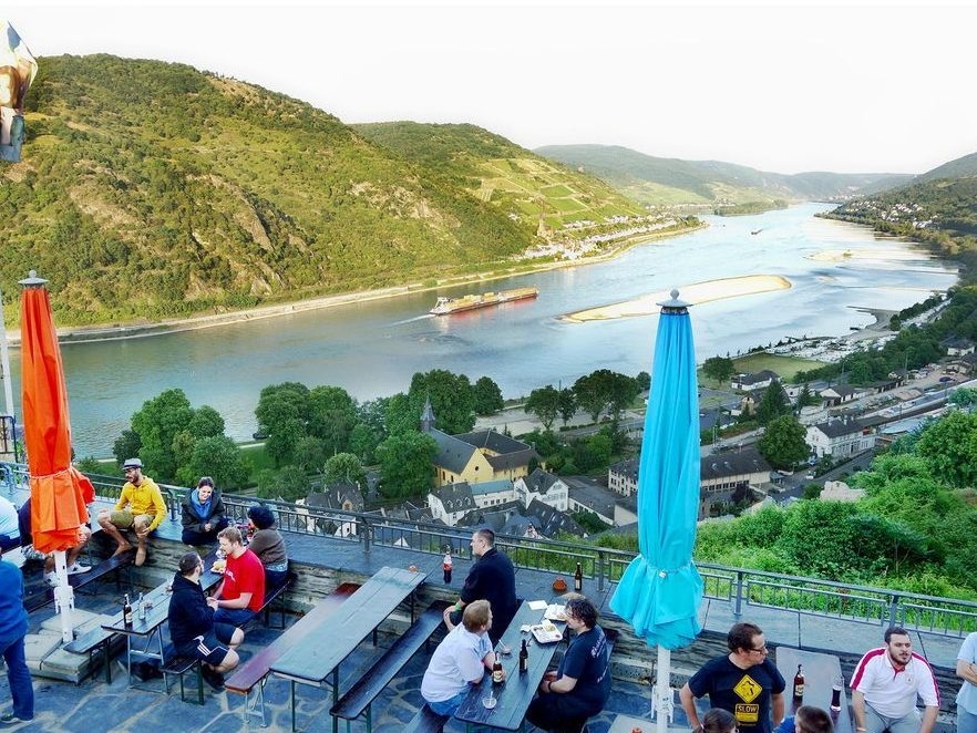 Today's hostels for all ages | Toronto Sun