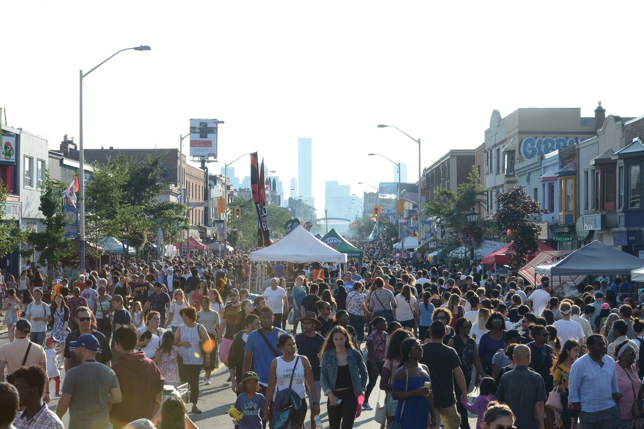 Gathering at the Danforth | Toronto Sun