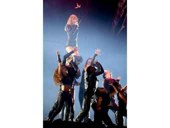 Taylor Swift's Reputation tour a reminder of what stadium shows can be ...