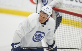 Movies beckon, but Rich Clune still has role with Maple Leafs | Toronto Sun