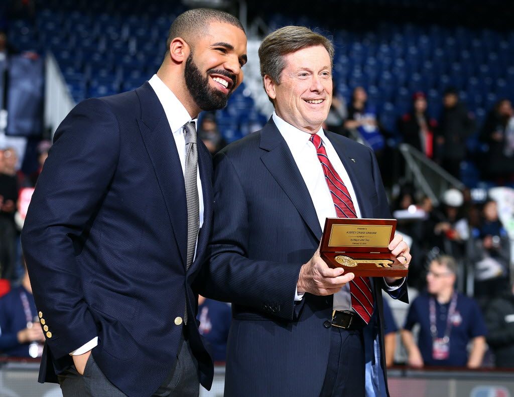 WARMINGTON: Cops give Drake hell over outlaw biker support hoodie ...