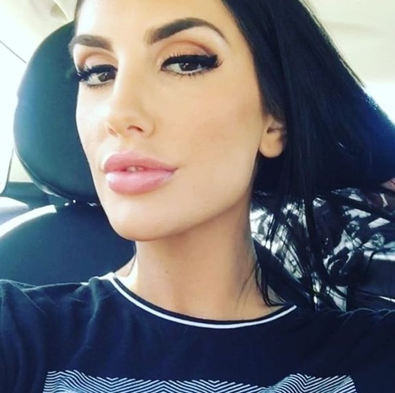 AUGUST AMES' DEATH: Twitter bullying of porn queen explored | Toronto Sun