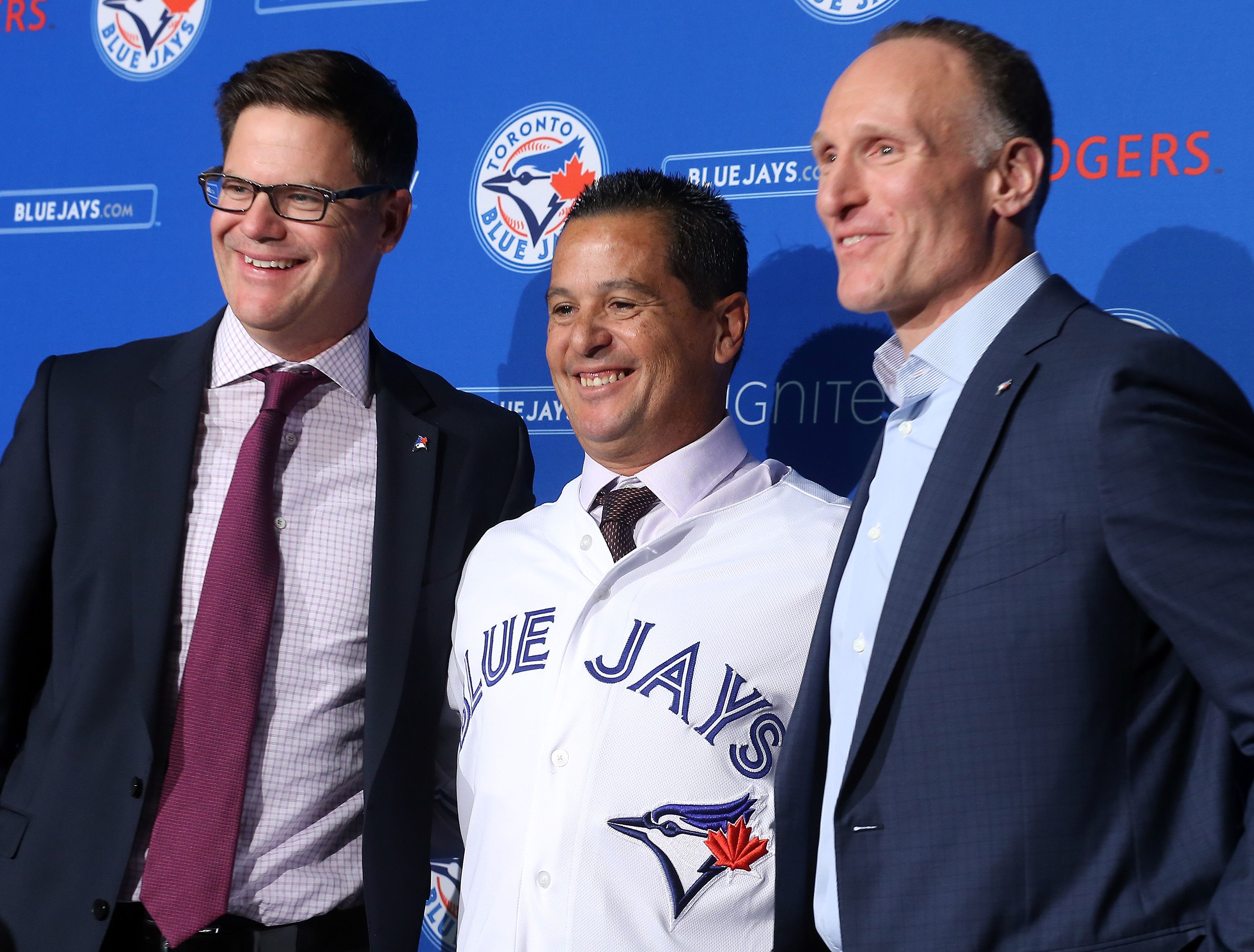 SIMMONS: Montoyo wins on first day as Jays manager | Toronto Sun