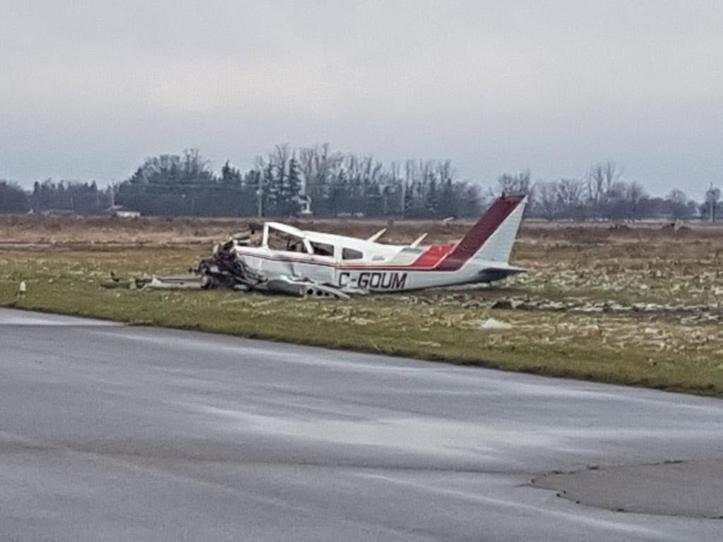 Husband, wife killed in plane crash at Brantford airport | Toronto Sun