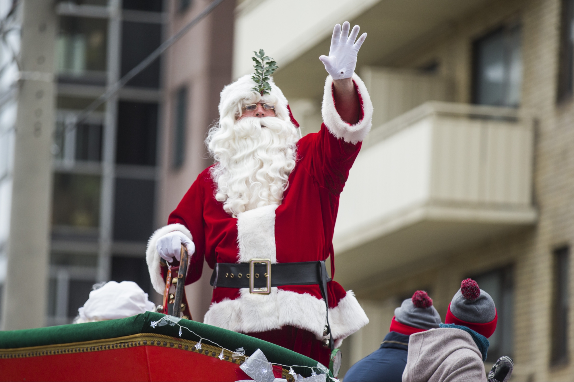 LOOKING FOR SANTA: The Beaches Santa Claus Parade | Toronto Sun