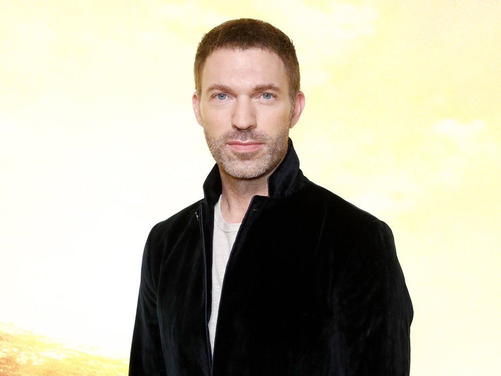 'Bumblebee' director Travis Knight hits reset on 'Transformers ...