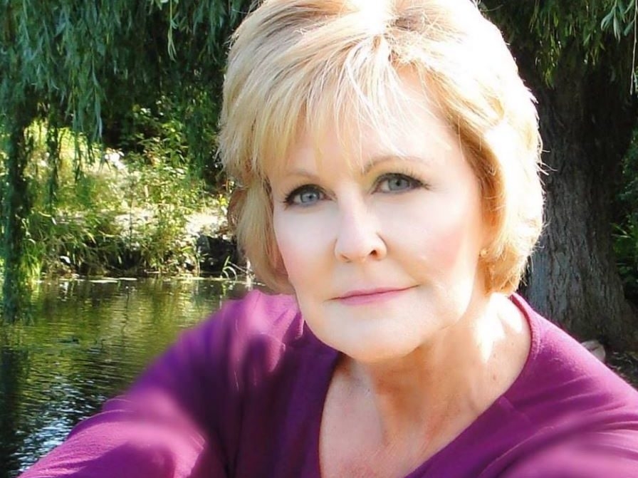 Radio host Erin Davis chronicles pain of losing daughter | Toronto Sun