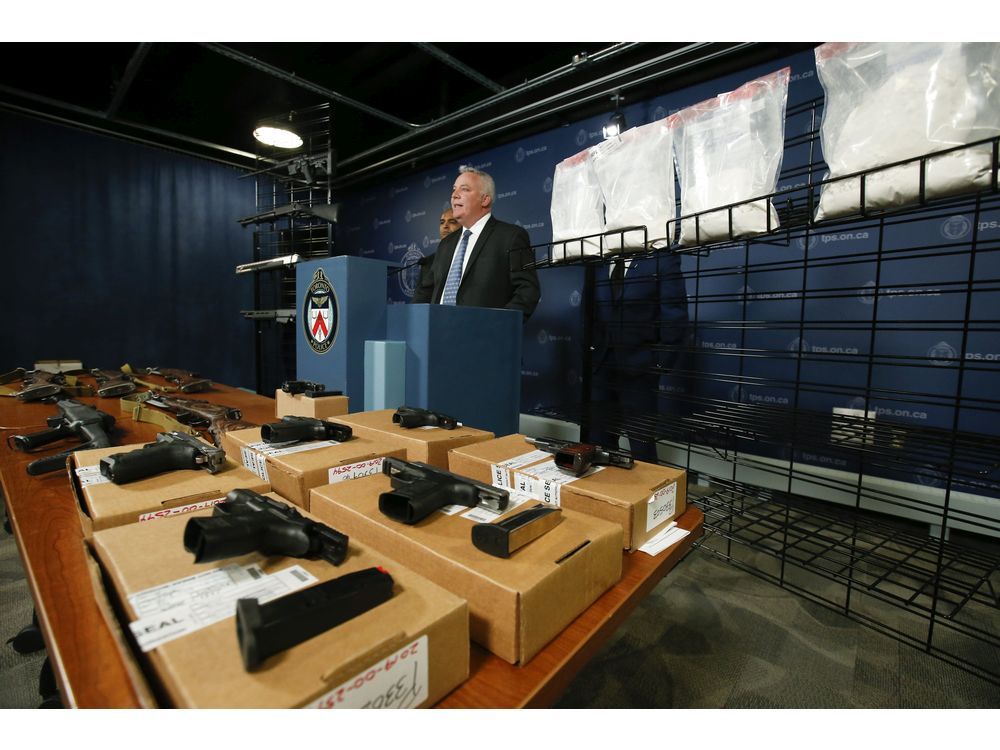 Toronto Police seize weapons and drugs | Toronto Sun