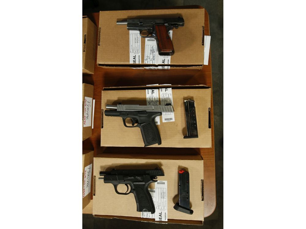 Toronto Police seize weapons and drugs | Toronto Sun