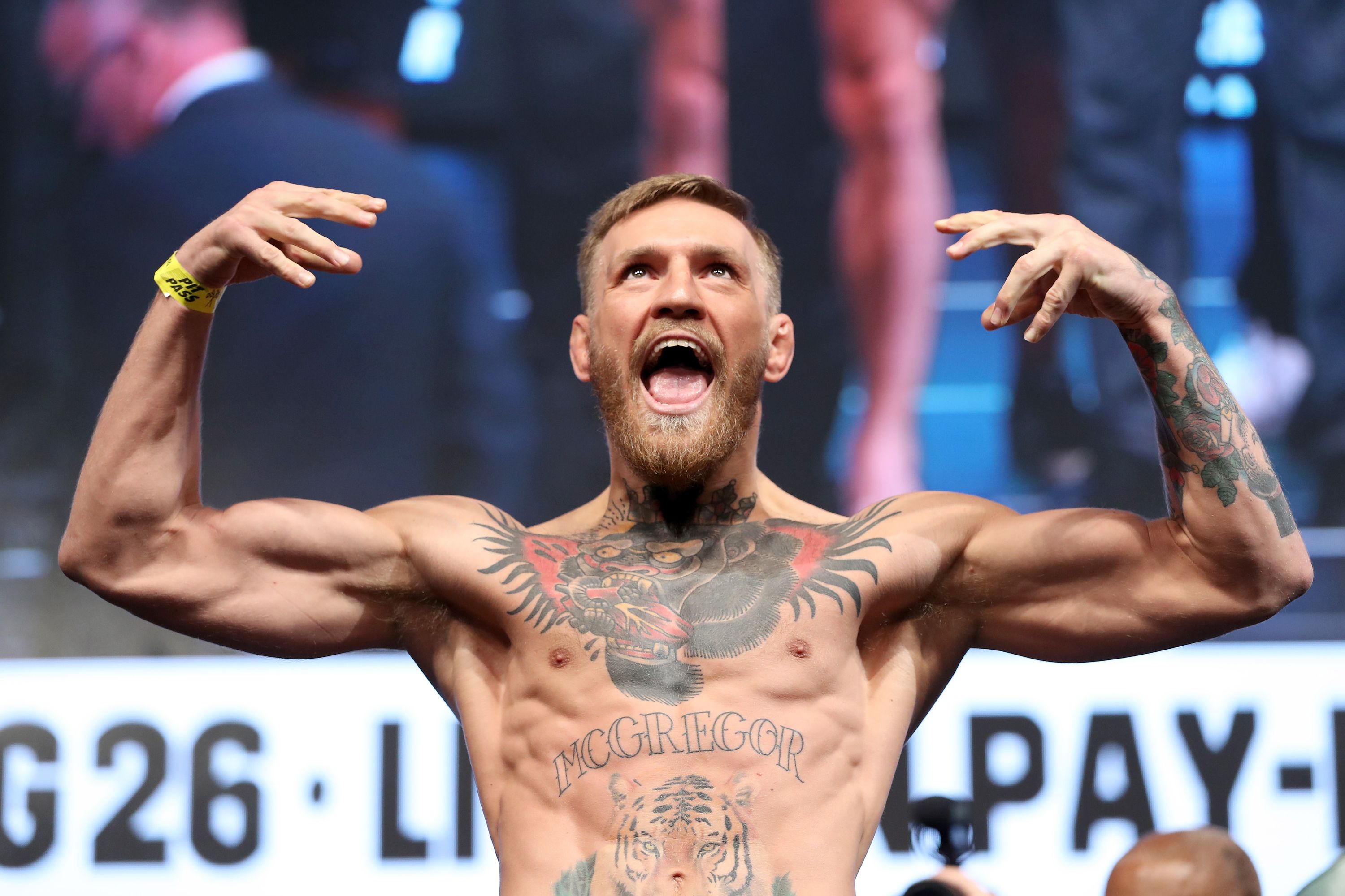 Conor McGregor steps inside the squared circle for exhibition boxing ...