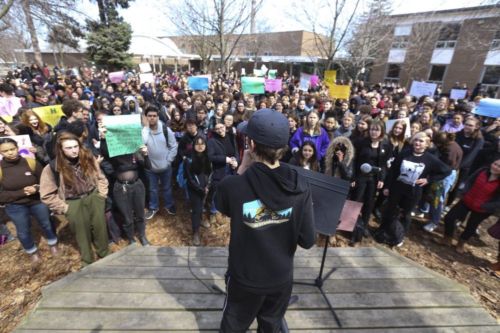 Ontario students stage walkout to protest education changes | Toronto Sun